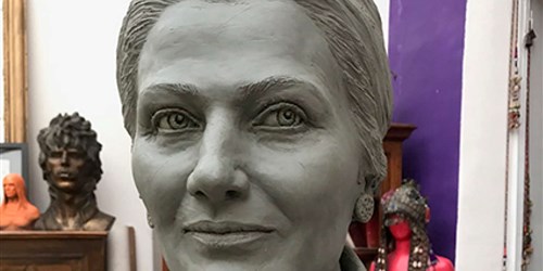 Un buste en mémoire de Simone Veil accueilli à l’Assemblée nationale