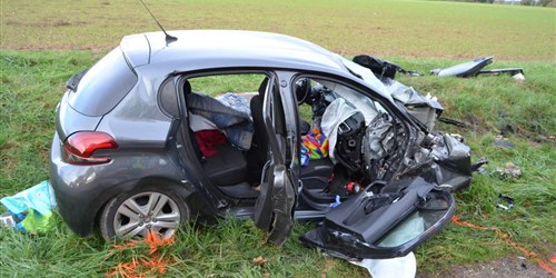 Ain. Une blessée grave dans une collision entre une voiture et un camion à Saint-Martin-du-Mont