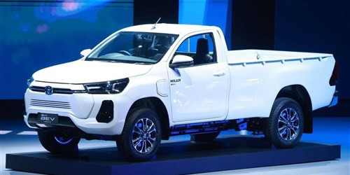 Toyota imagine un pick-up Hilux électrique