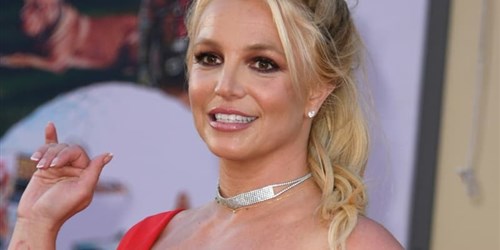 Britney Spears s’engage à poursuivre en justice ses ex-managers Lou ...