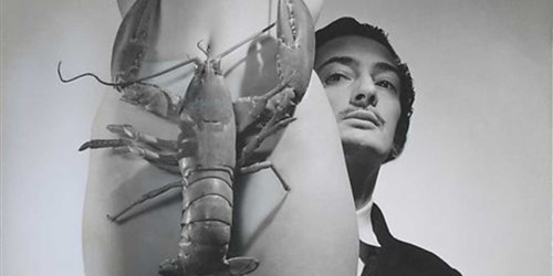 Robe Homard et chapeau-chaussure : les folies surréalistes d’Elsa ...